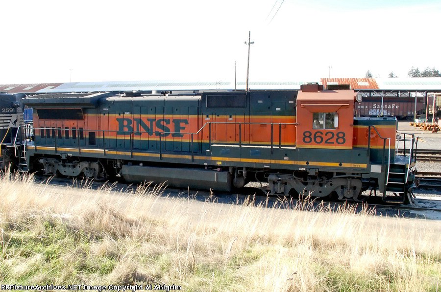 BNSF 8628